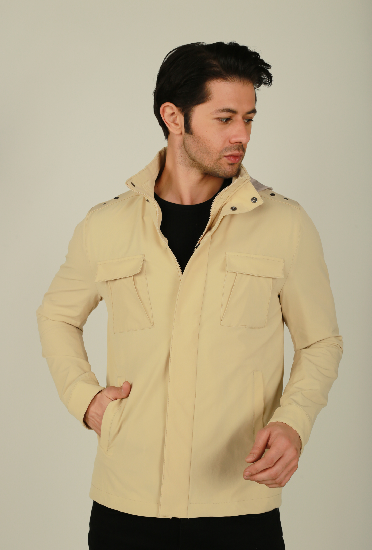 Brango. BRANGO MONT EKRU